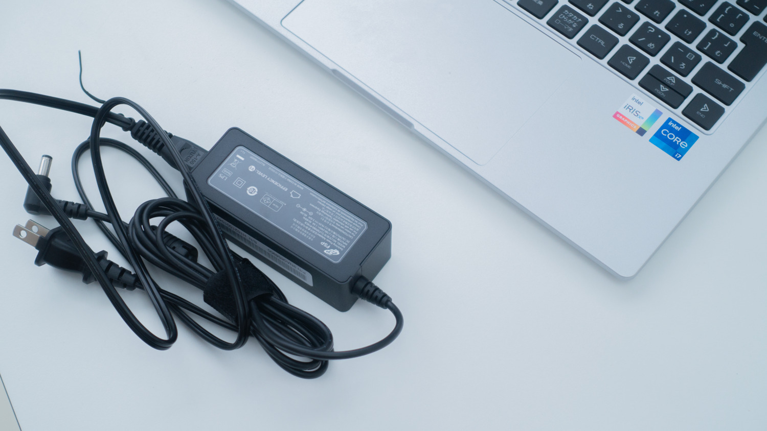 マウスコンピューター「DAIV 4P」レビュー。 約985gの軽量&パワフルなノートPC | プラスガジェット